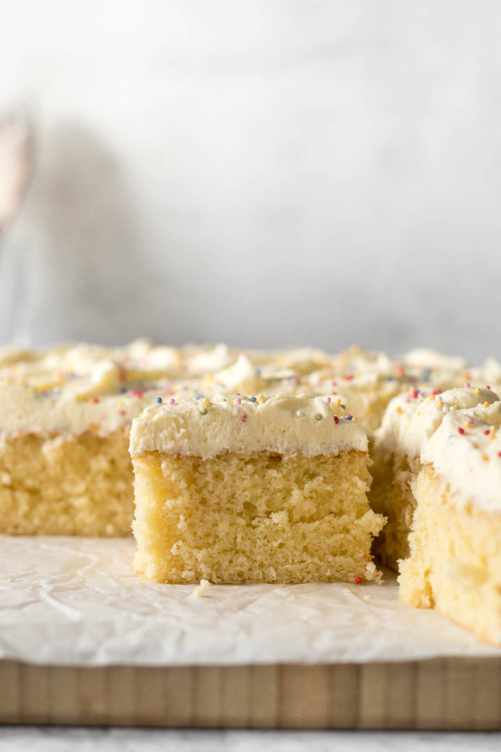 Easy Vanilla Tray Bake - Salty Ginger